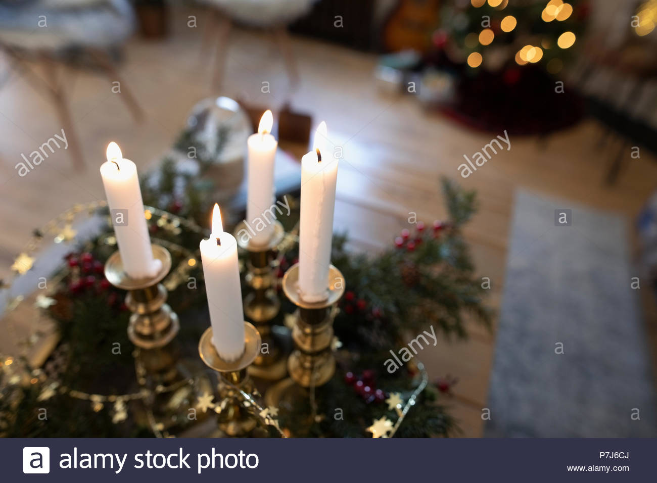Advent candle -Fotos und -Bildmaterial in hoher Auflösung – Alamy