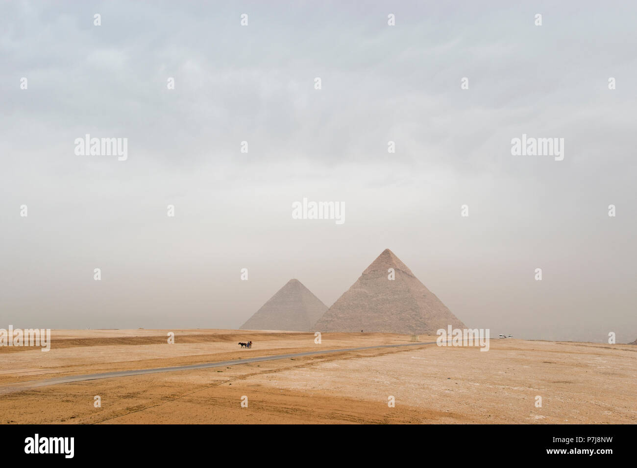 Die Große Pyramide von Gizeh (Pyramide des Cheops, Cheops) und die ...