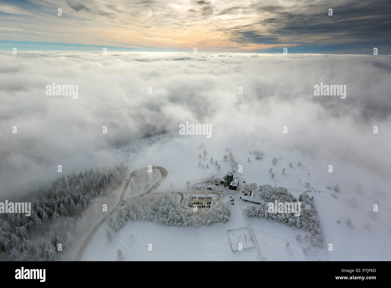 Luftbild, Winter in Winterberg, Kahler Asten, Hochheide Heide ...