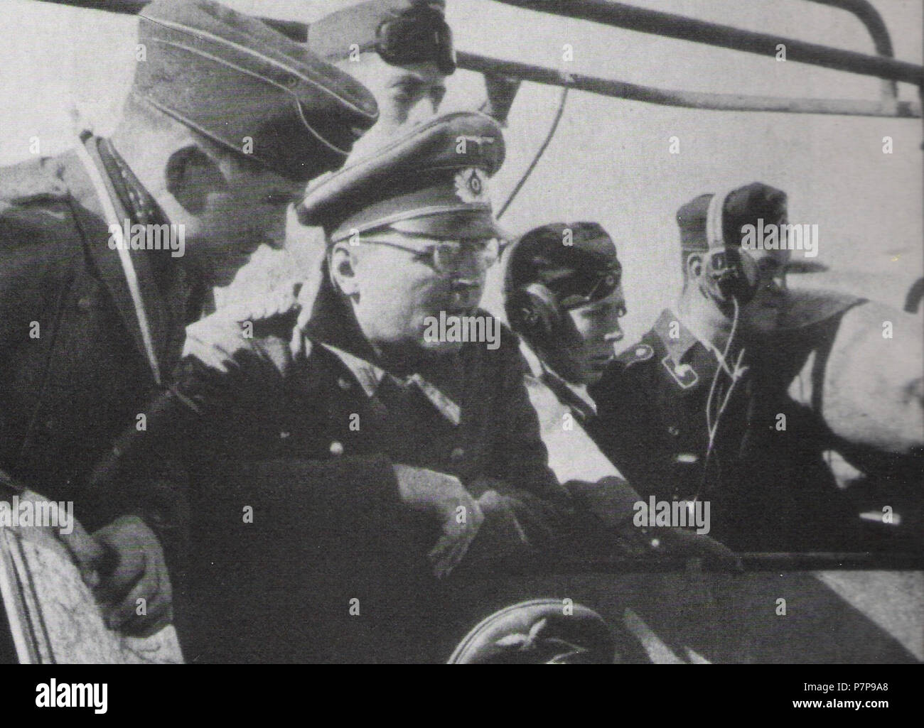 Italiano: Il generale Hans Hube dirige l'avanzata delle formazioni ...