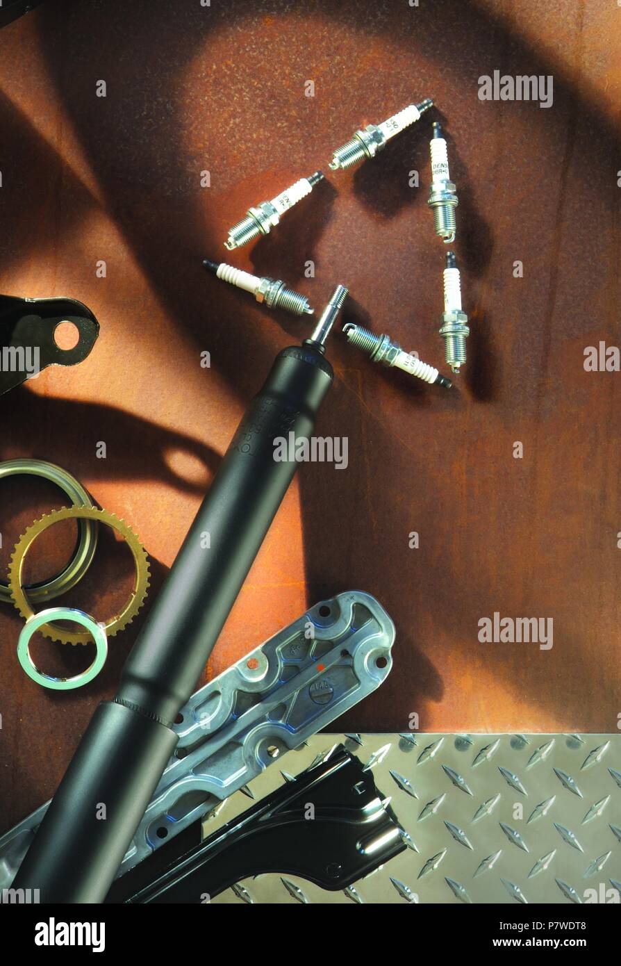 Aftermarket auto parts -Fotos und -Bildmaterial in hoher Auflösung – Alamy