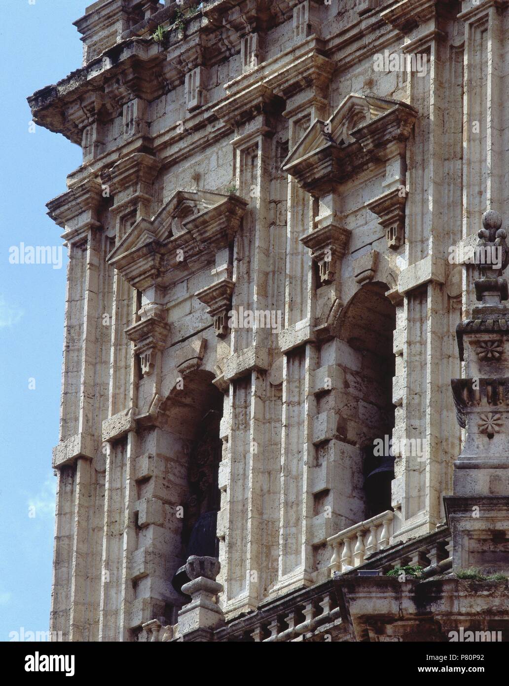 Torre del burgo -Fotos und -Bildmaterial in hoher Auflösung – Alamy