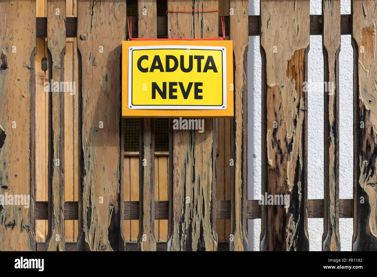 Caduta neve zeichen -Fotos und -Bildmaterial in hoher Auflösung – Alamy