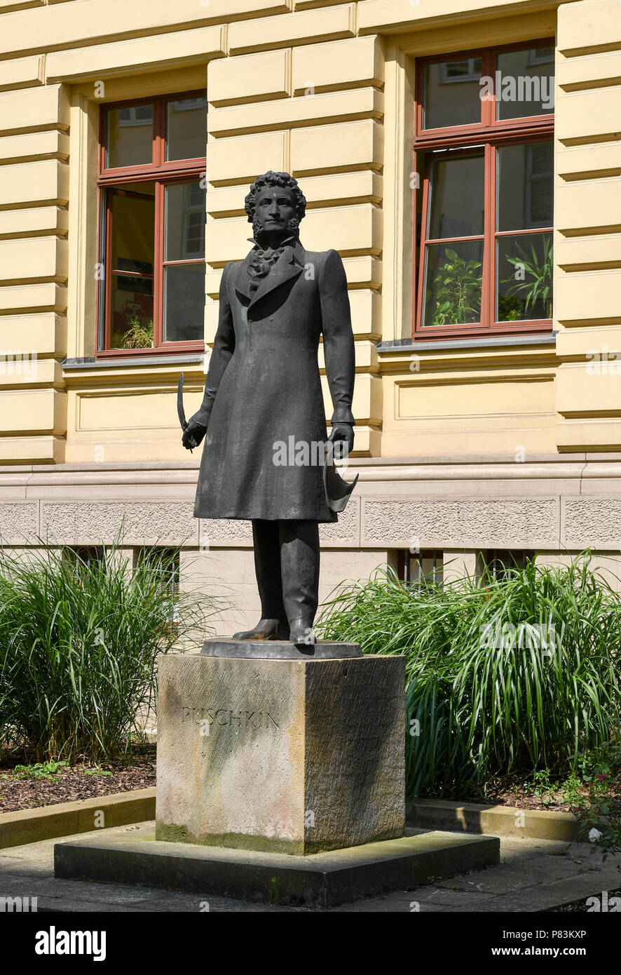 Alexander sergeyevich pushkin -Fotos und -Bildmaterial in hoher ...