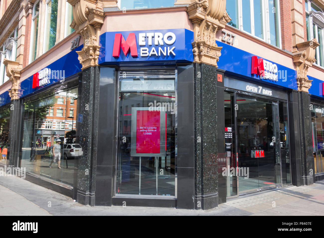 U bahn bank plc -Fotos und -Bildmaterial in hoher Auflösung – Alamy