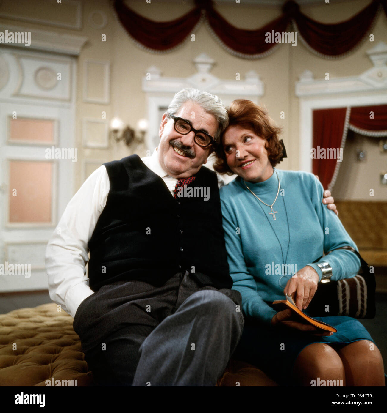 Volksschauspieler Willy Millowitsch mit Kollegin Elsa Scholten im ...