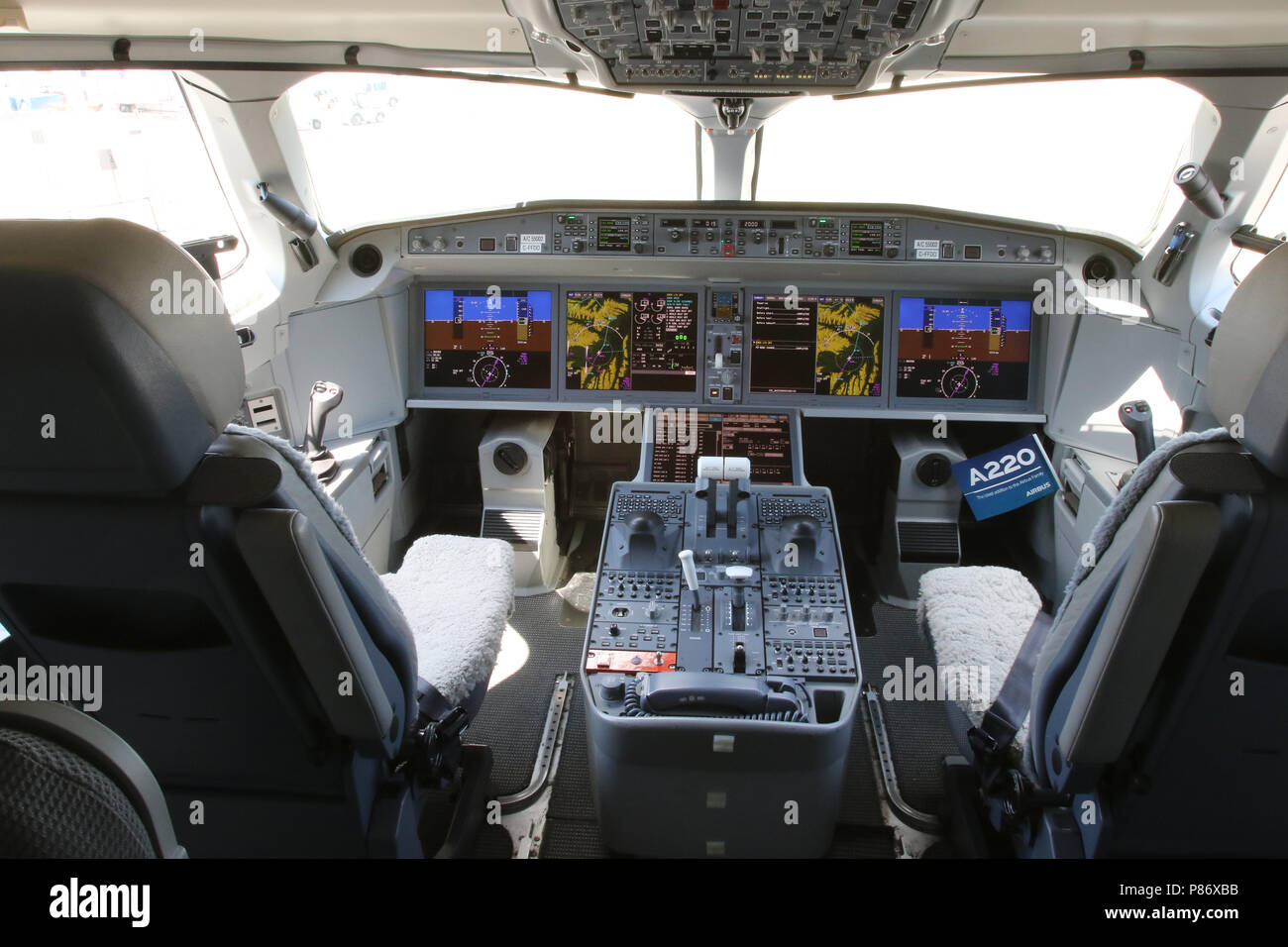 Toulouse (Frankreich) Juli 10th, 2015; Präsentation des neuen Airbus A ...