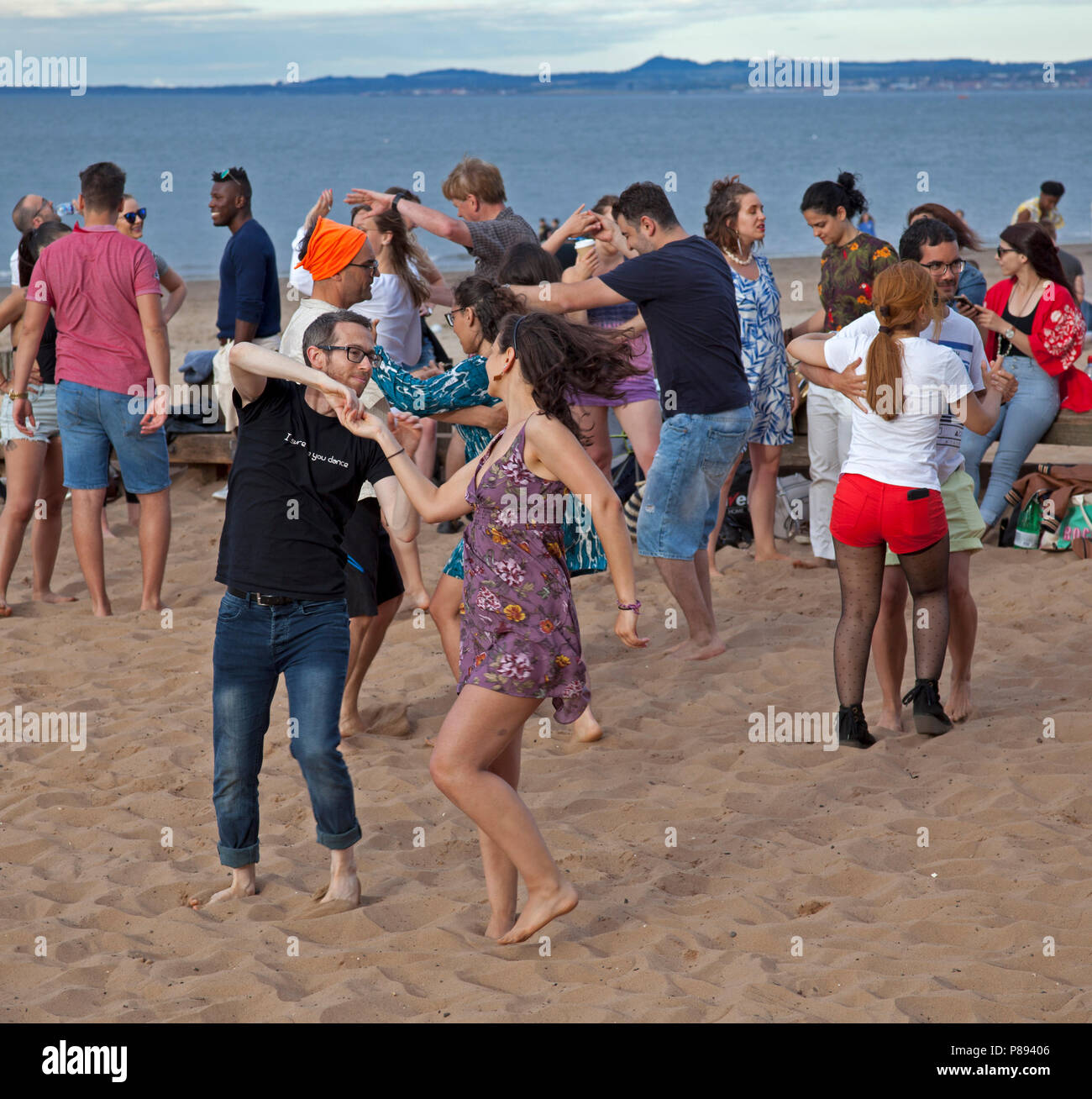 Salsa tanz -Fotos und -Bildmaterial in hoher Auflösung – Alamy