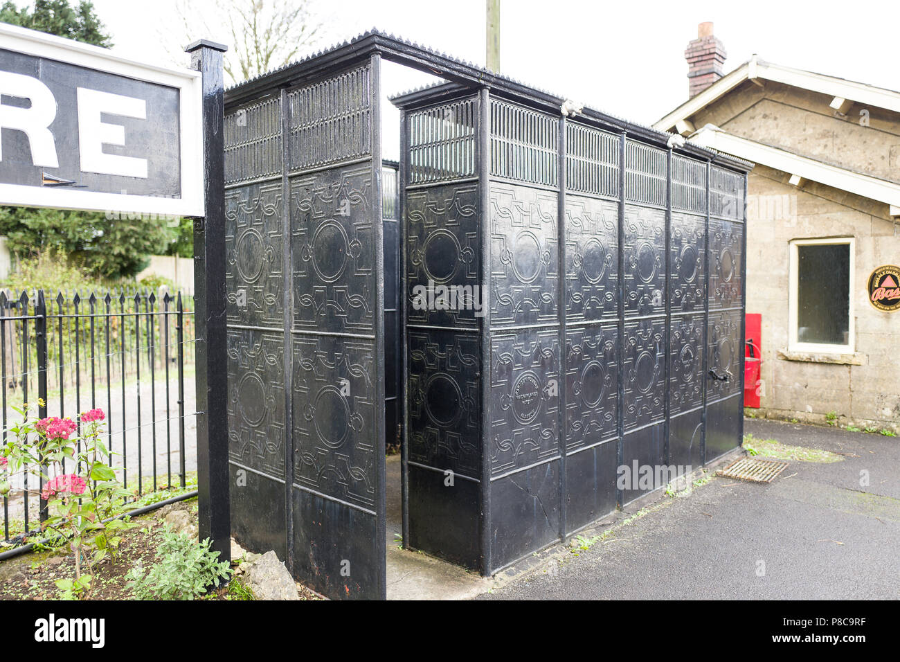Eine gusseiserne viktorianischen Herren urinal als Museum stück ...