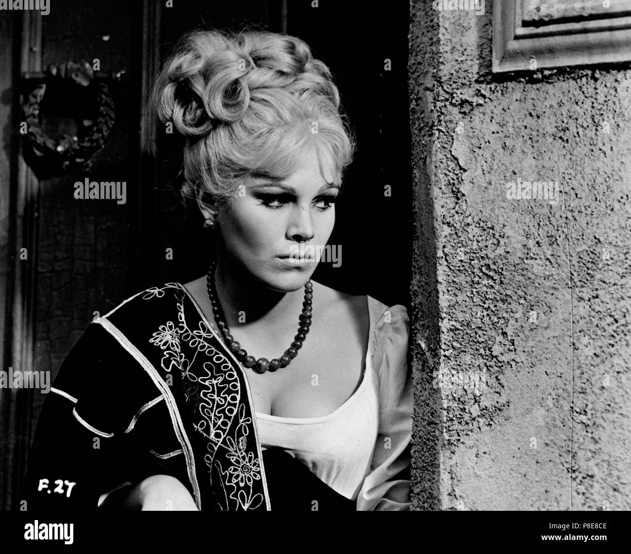 Susan denberg frankenstein created woman -Fotos und -Bildmaterial in ...