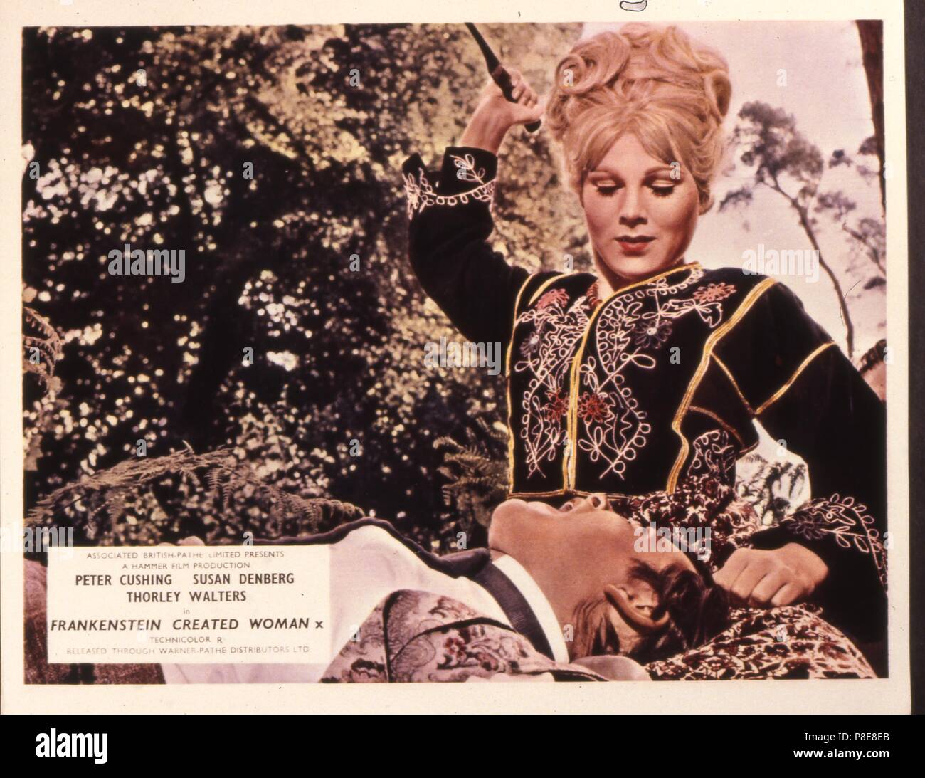 Frankenstein schuf frau 1967 susan denberg -Fotos und -Bildmaterial in ...