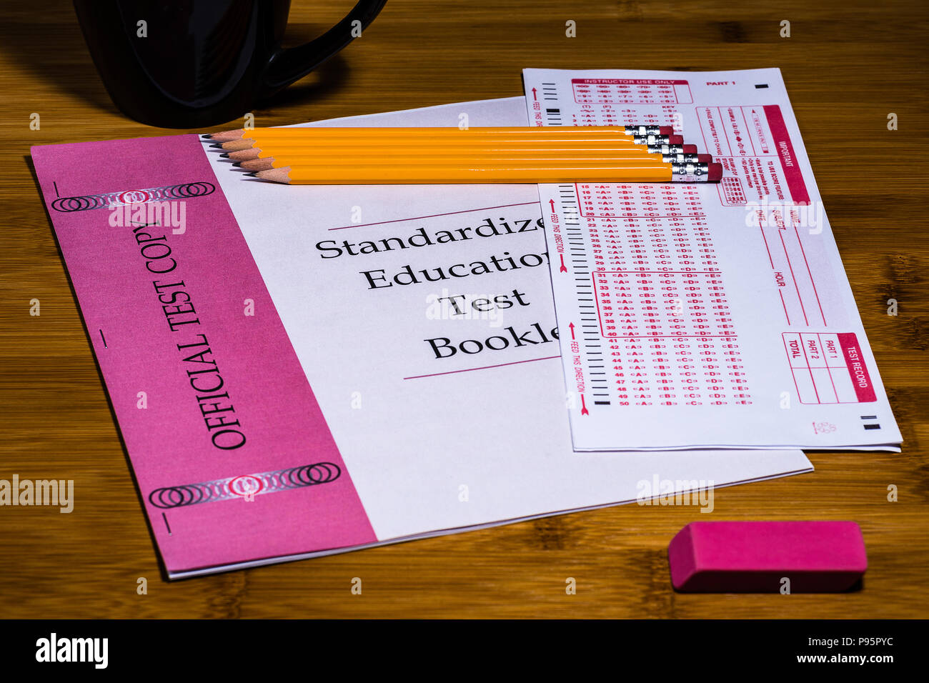 Das gelbe heft untersuchung -Fotos und -Bildmaterial in hoher Auflösung ...