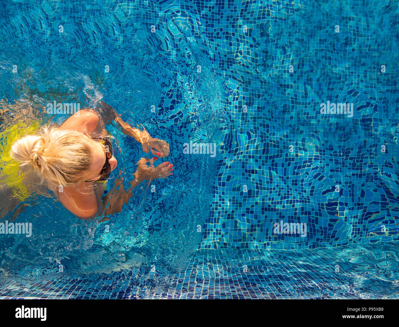 Madchen Im Bikini