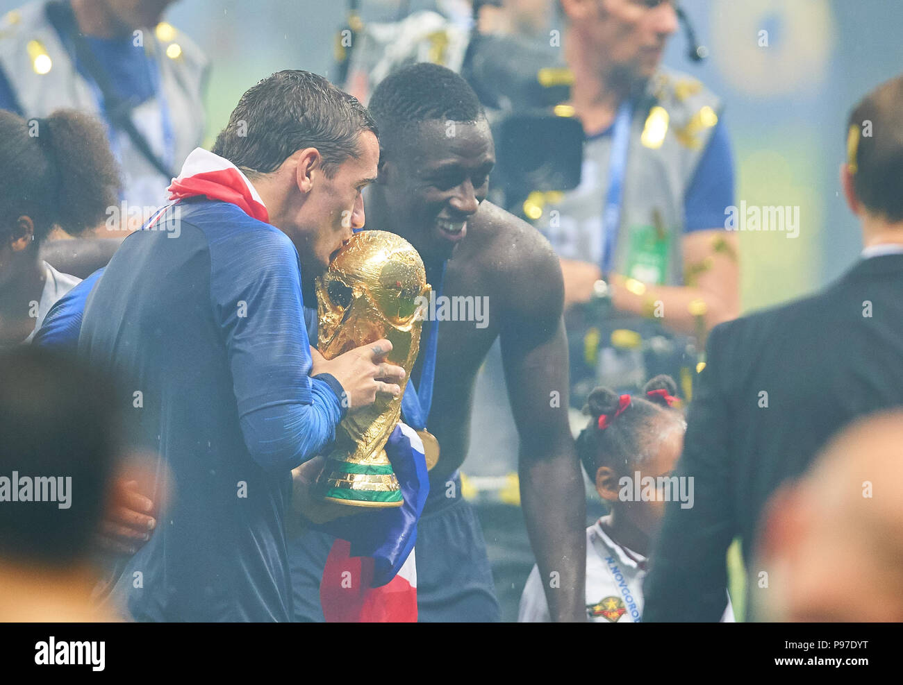 Kisses the world cup -Fotos und -Bildmaterial in hoher Auflösung – Alamy
