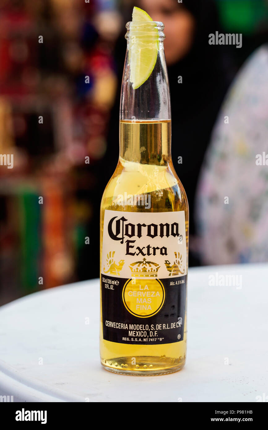 Corona Beer Stockfotos & Corona Beer Bilder - Alamy