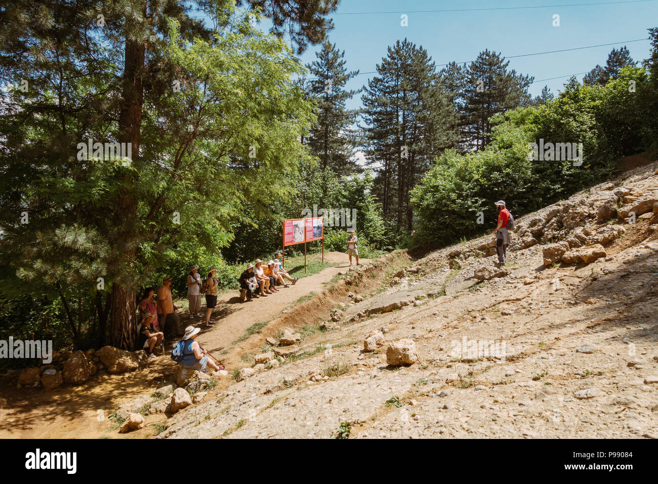 Bosnische pyramiden -Fotos und -Bildmaterial in hoher Auflösung – Alamy