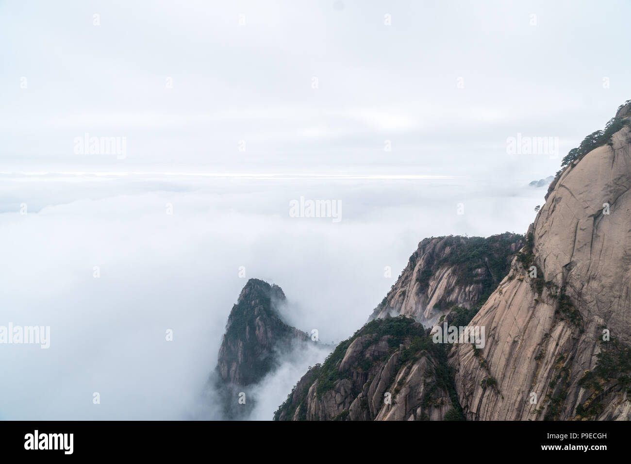Huangshan mountain chinese china -Fotos und -Bildmaterial in hoher ...