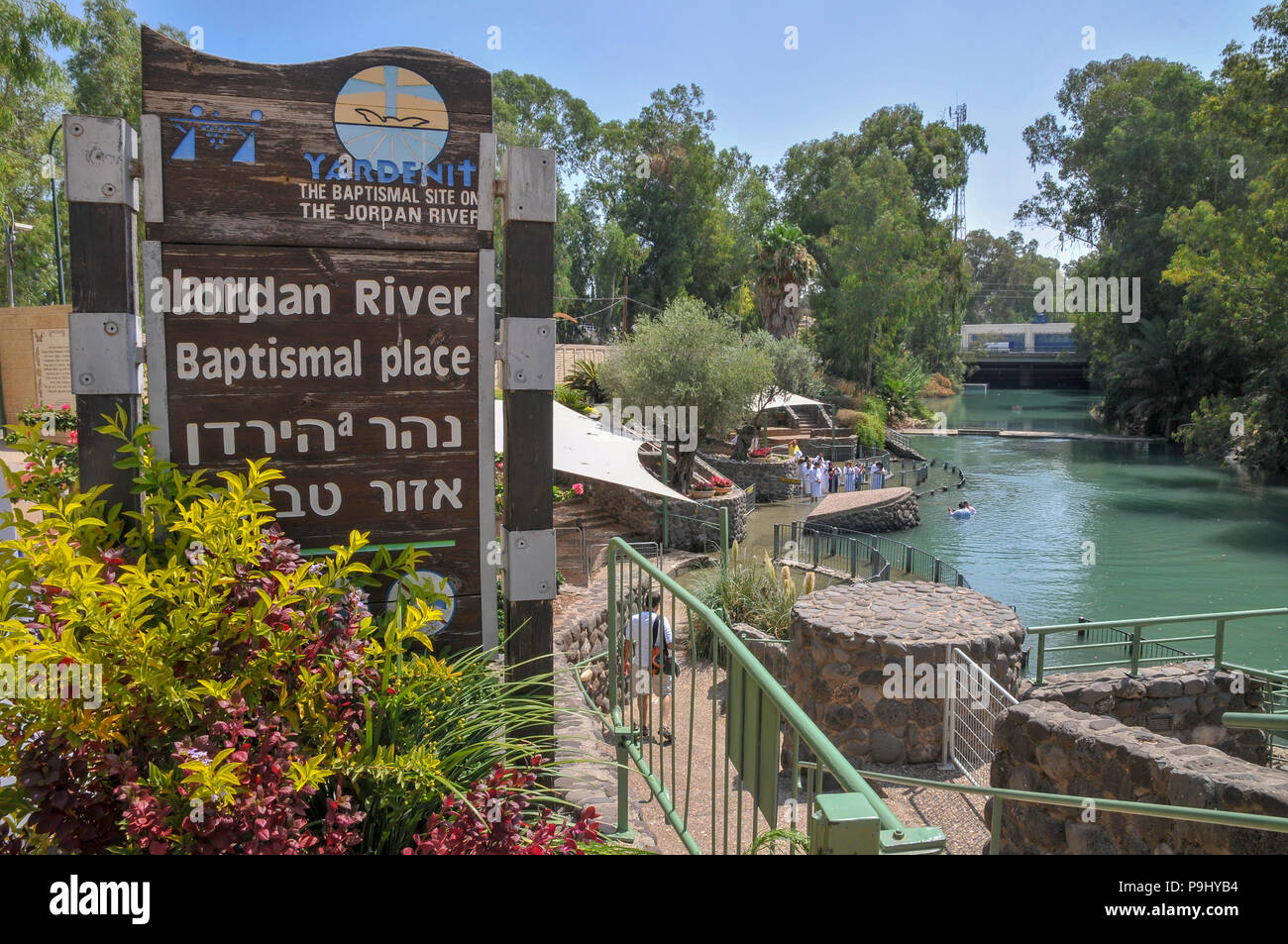 Jordan fluss taufe heiliges land pilger -Fotos und -Bildmaterial in hoher Auflösung – Alamy