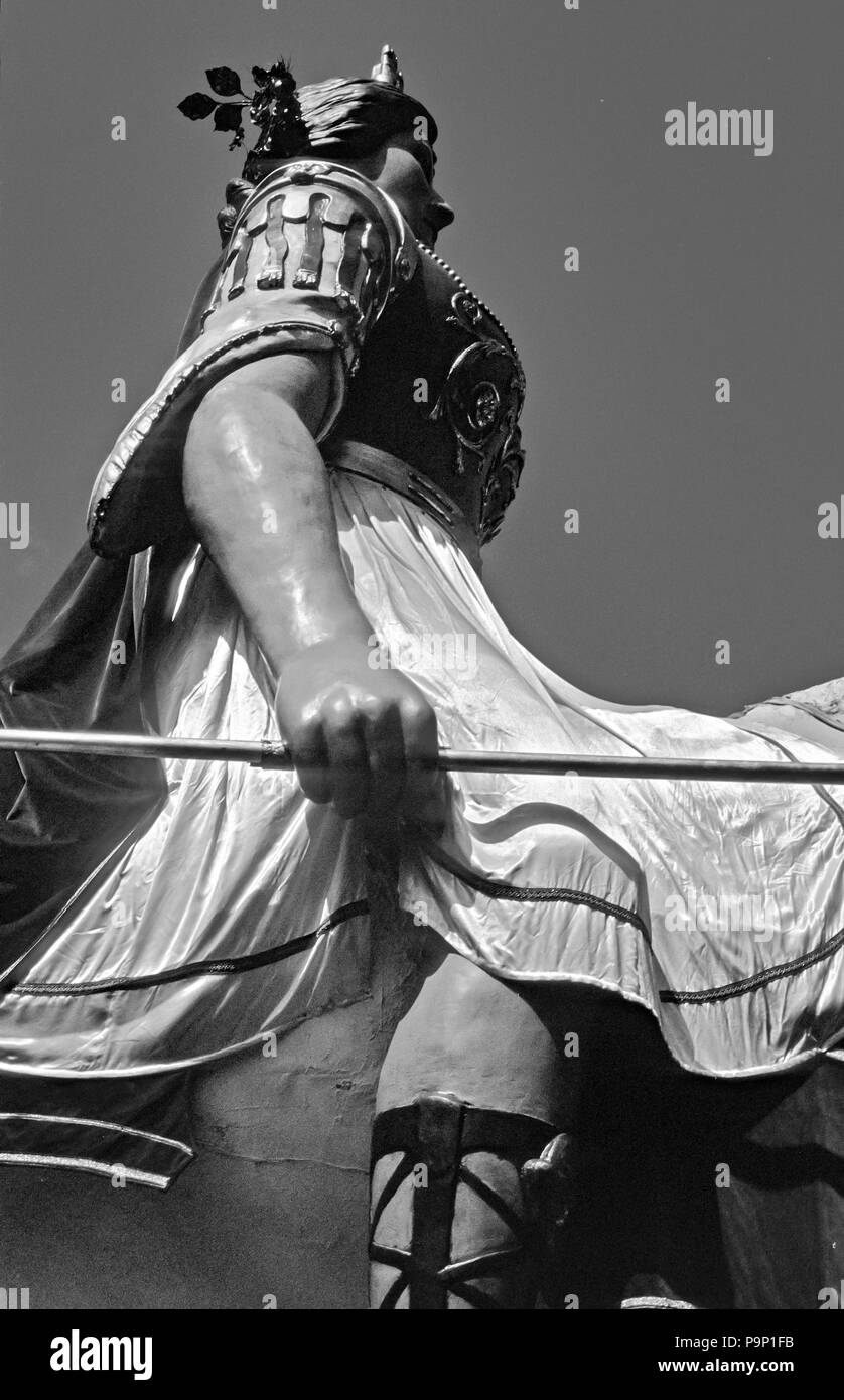 Italien Sizilien Messina das Festival von Vara und Giganti 14/15/August ...