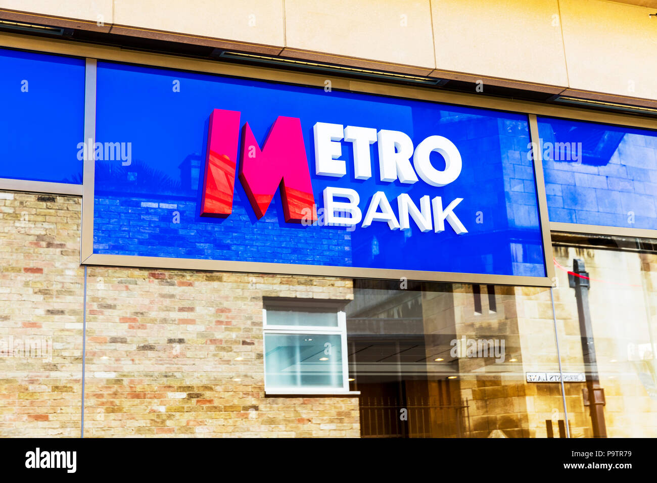 U bahn bank plc -Fotos und -Bildmaterial in hoher Auflösung – Alamy