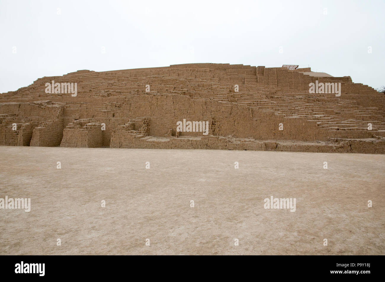 Peru huaca -Fotos und -Bildmaterial in hoher Auflösung – Alamy
