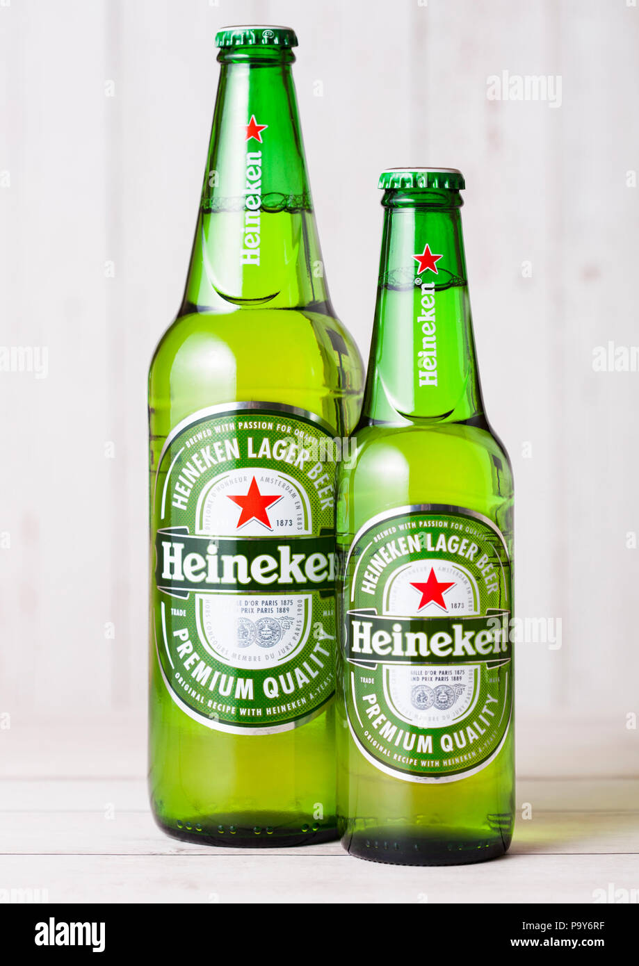 Heineken glasflaschen -Fotos und -Bildmaterial in hoher Auflösung - Seite 2 - Alamy