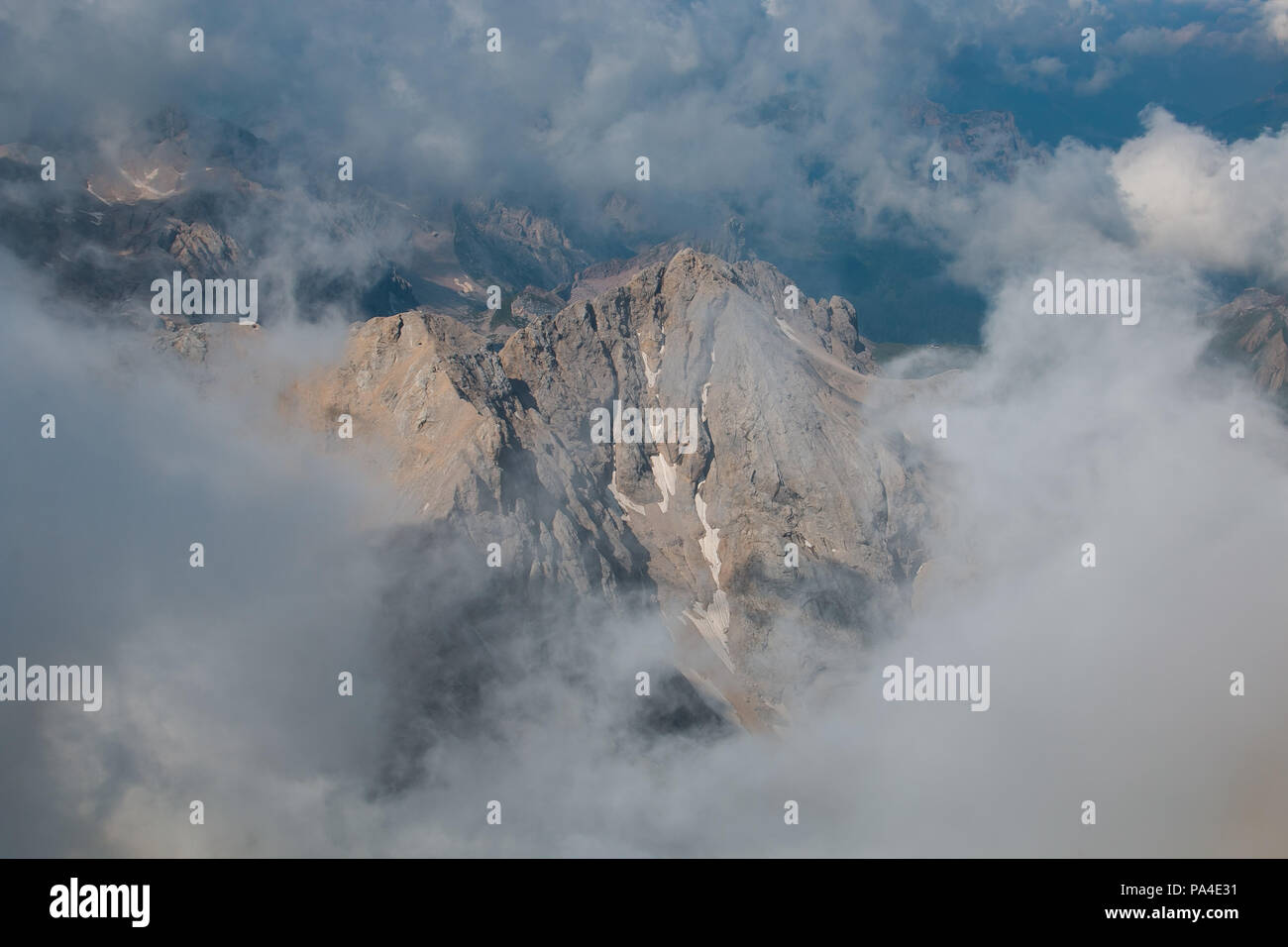 Marmolada gletscher -Fotos und -Bildmaterial in hoher Auflösung – Alamy