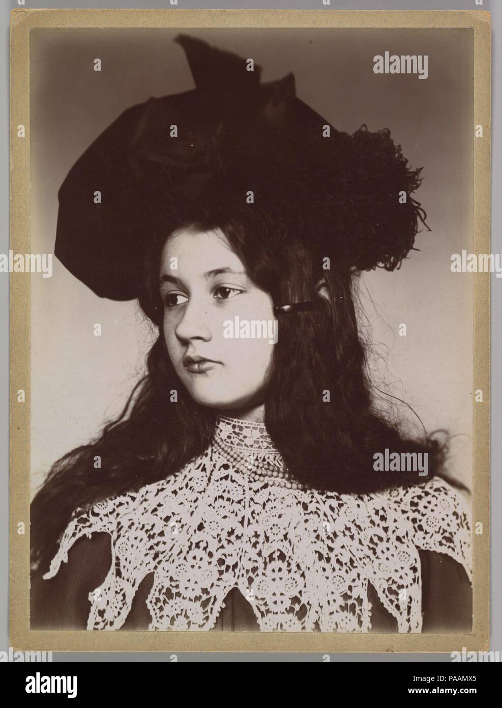 Denise Paris Stockfotos und -bilder Kaufen - Alamy