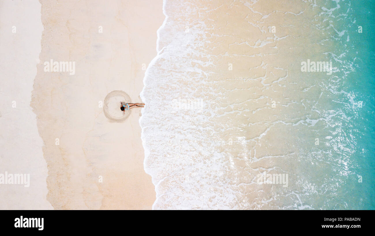 Bikini Beach Film Stockfotos und -bilder Kaufen - Alamy