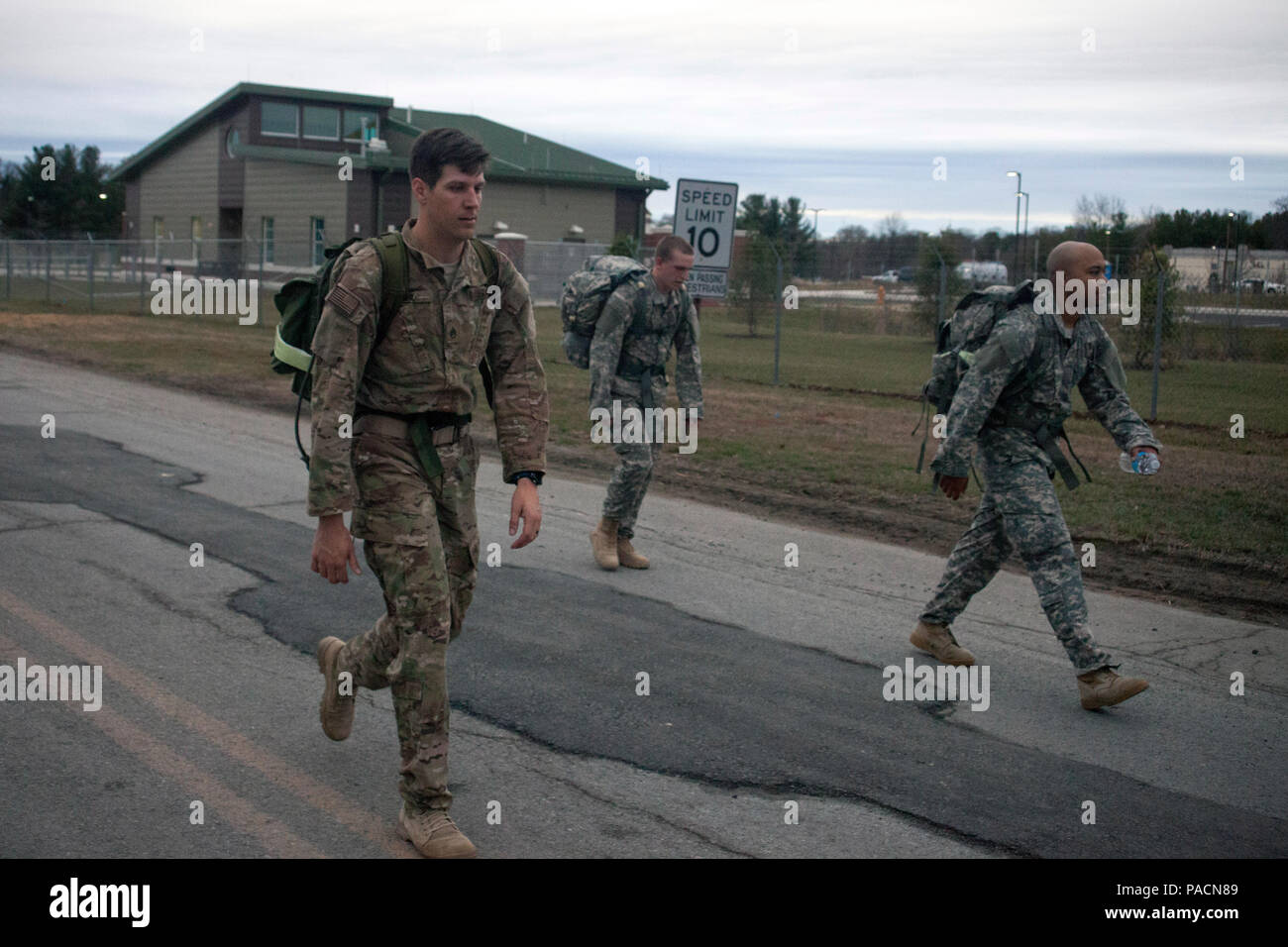 Mitarbeiter sgt ricardo hernandez arocho -Fotos und -Bildmaterial in ...