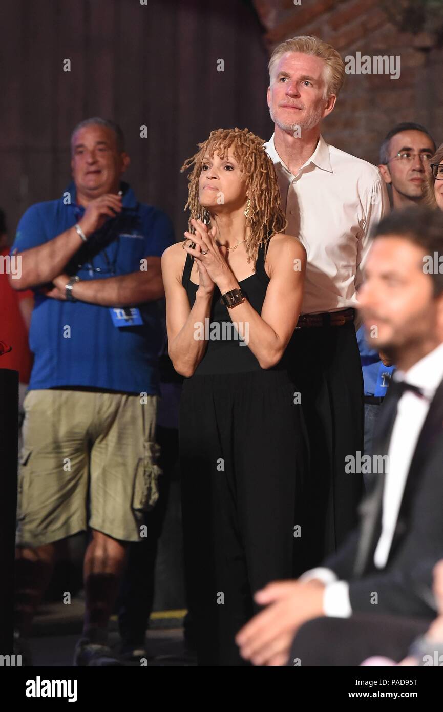 Taormina, Italien. 20. Juli 2018. Taormina: Matthew Modine und Frau ...