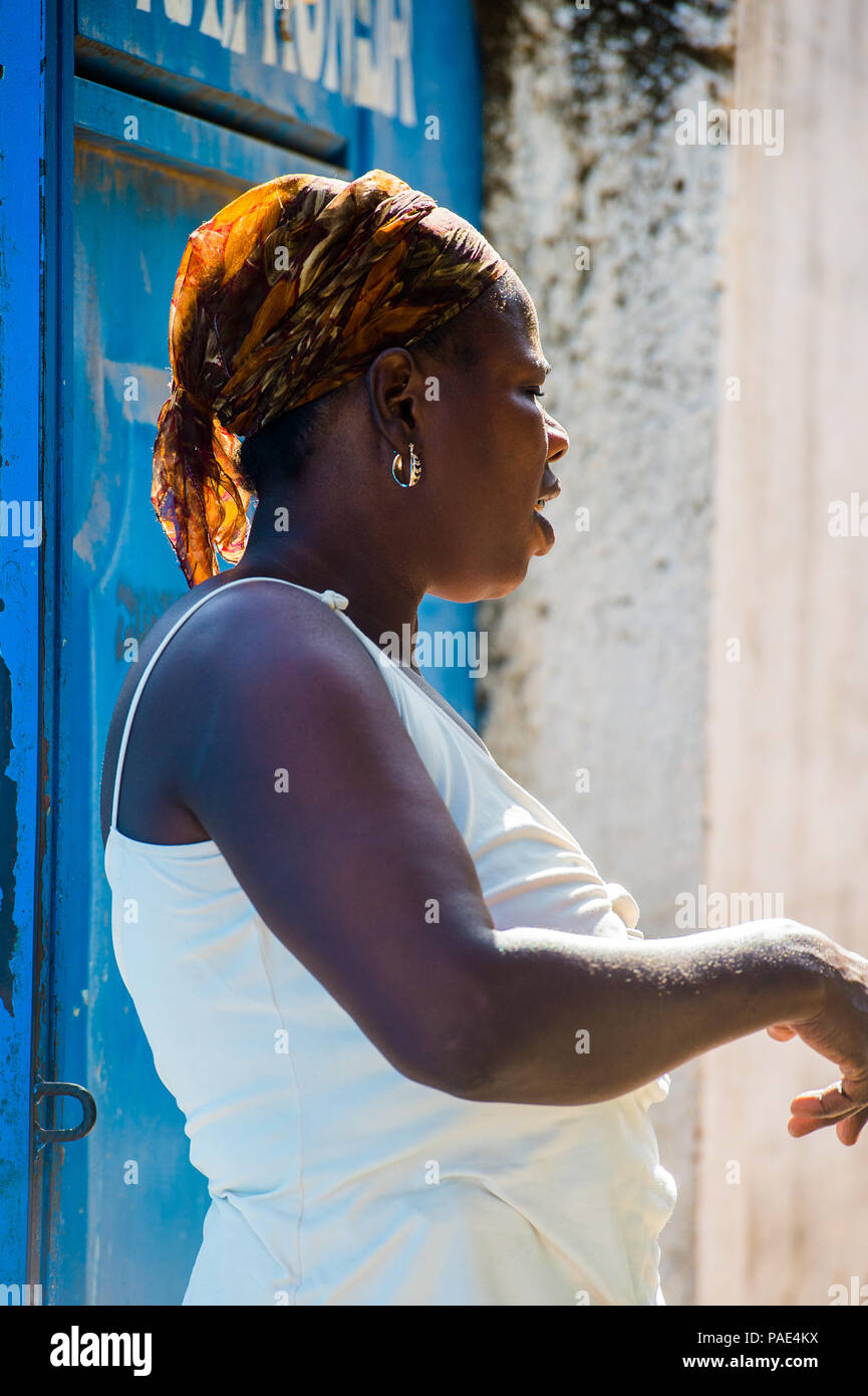Mandinka frau -Fotos und -Bildmaterial in hoher Auflösung – Alamy