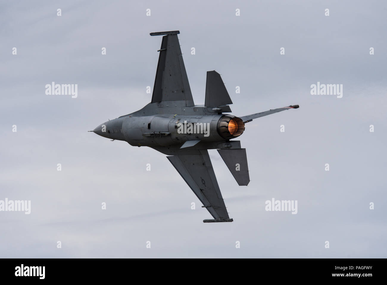 Lockheed Martin F-16 Fighting Falcon Fighter jet Flugzeug der US Air ...