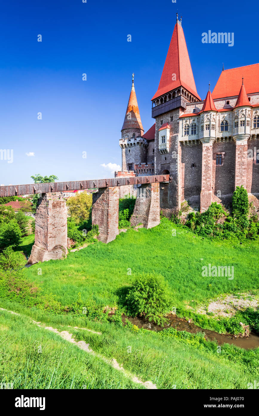 Burg hunedoara -Fotos und -Bildmaterial in hoher Auflösung – Alamy