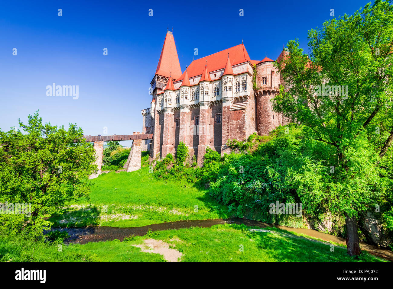 Hunedoara corvin schloss -Fotos und -Bildmaterial in hoher Auflösung – Alamy