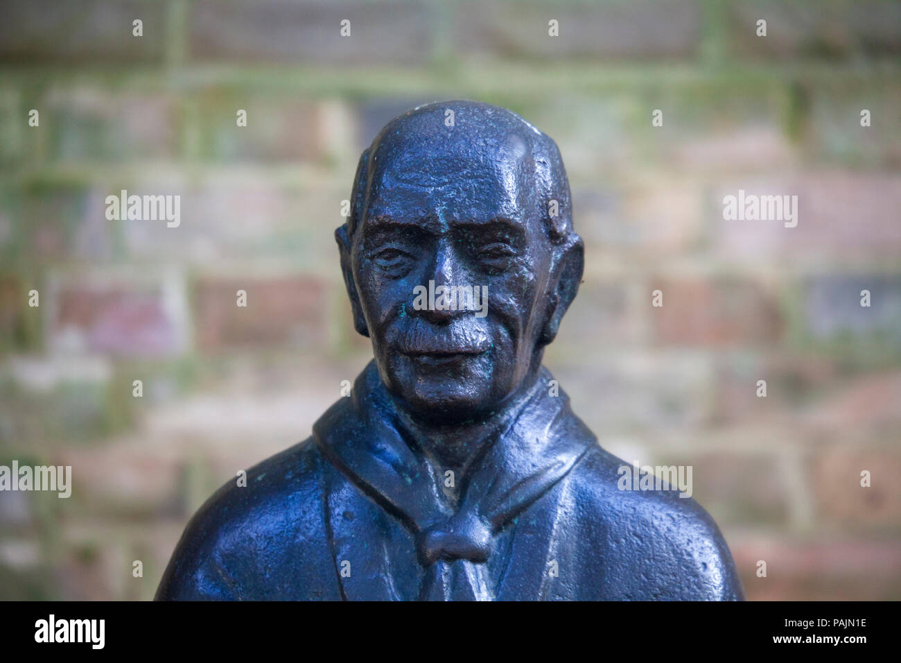 Lord baden powell statue -Fotos und -Bildmaterial in hoher Auflösung ...