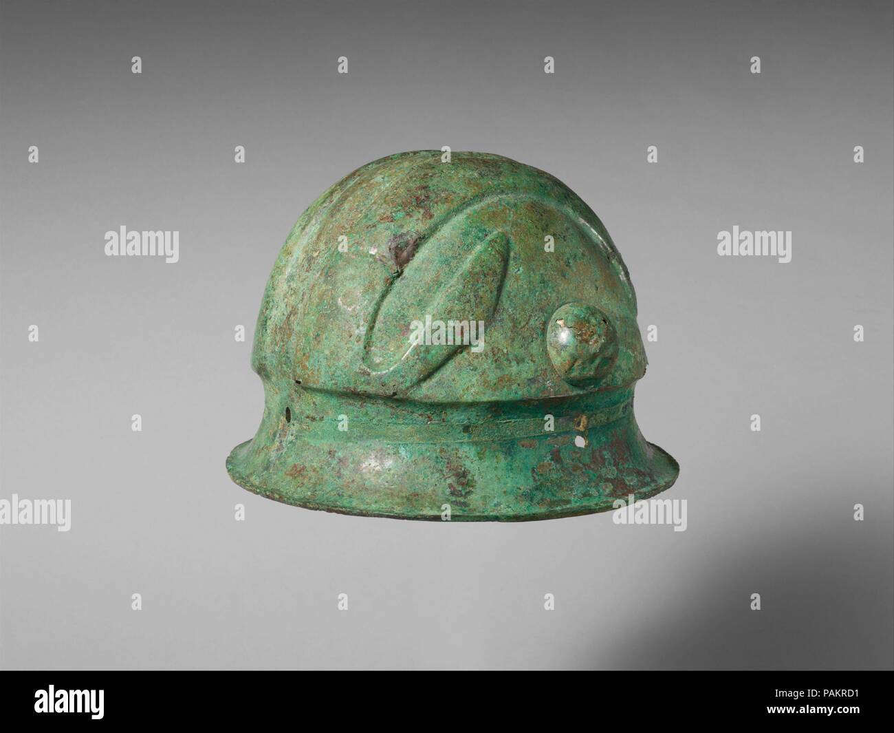 Bronze helmet -Fotos und -Bildmaterial in hoher Auflösung – Alamy