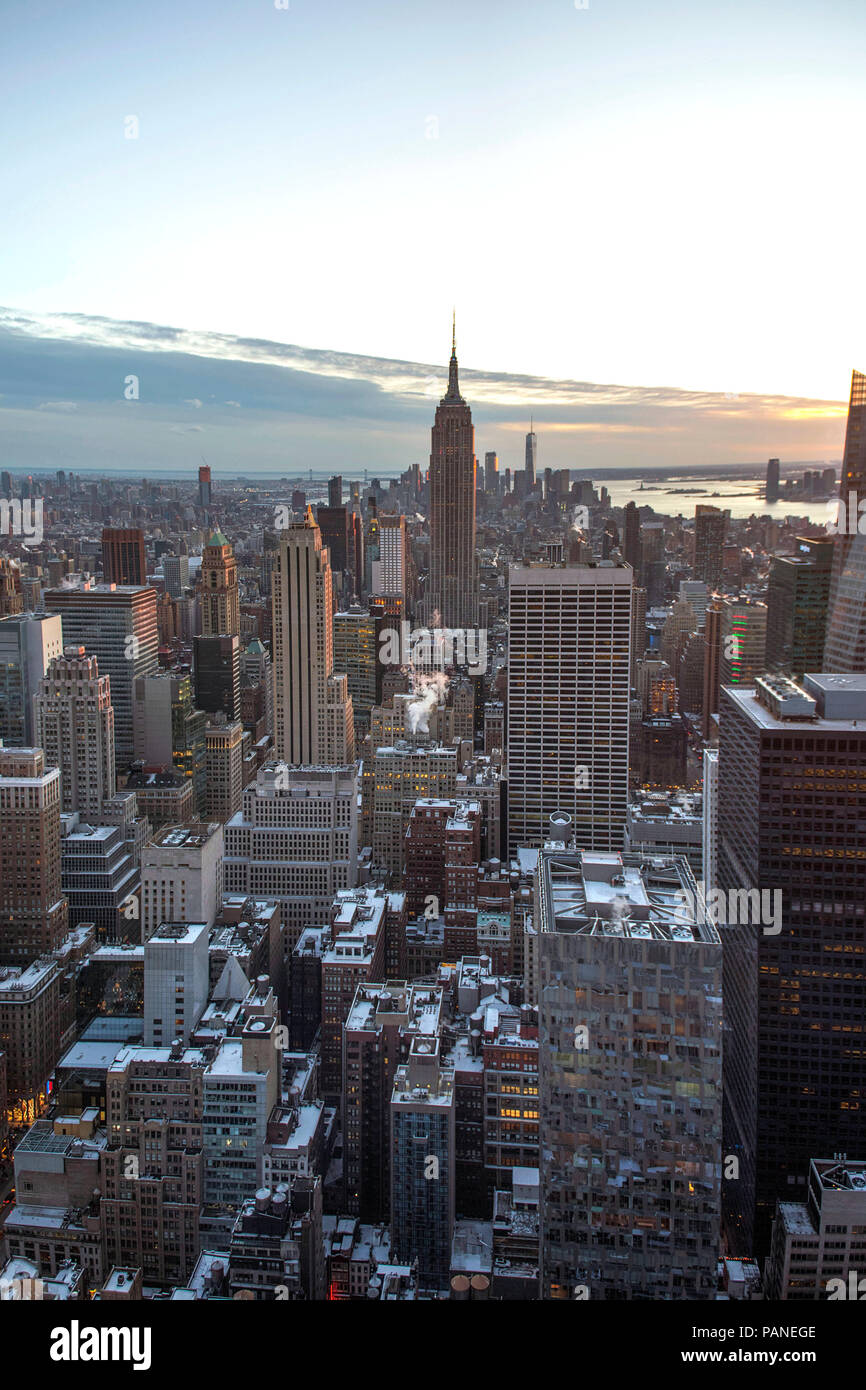 Blick auf Manhattan Formular oben auf dem Felsen Aussichtsplattform auf ...