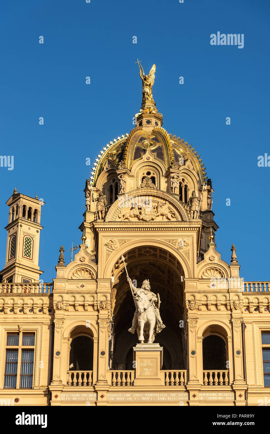 Reiterstatue statue -Fotos und -Bildmaterial in hoher Auflösung – Alamy