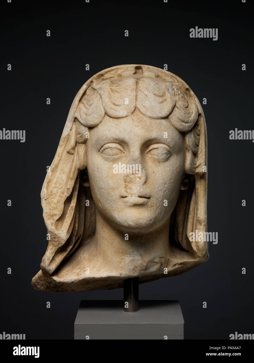 Geschwollene merkmale -Fotos und -Bildmaterial in hoher Auflösung – Alamy