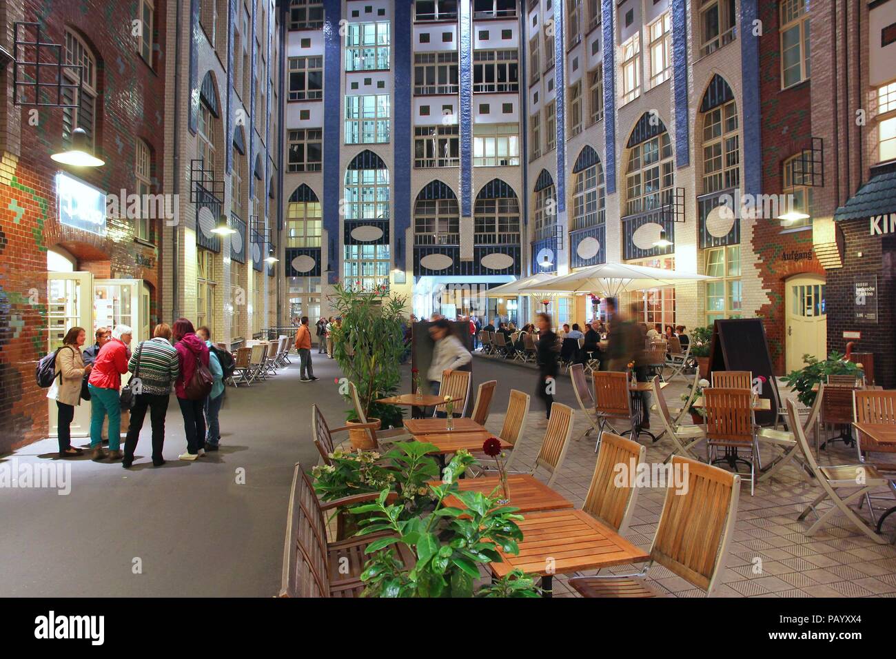 Hackescher hof -Fotos und -Bildmaterial in hoher Auflösung – Alamy