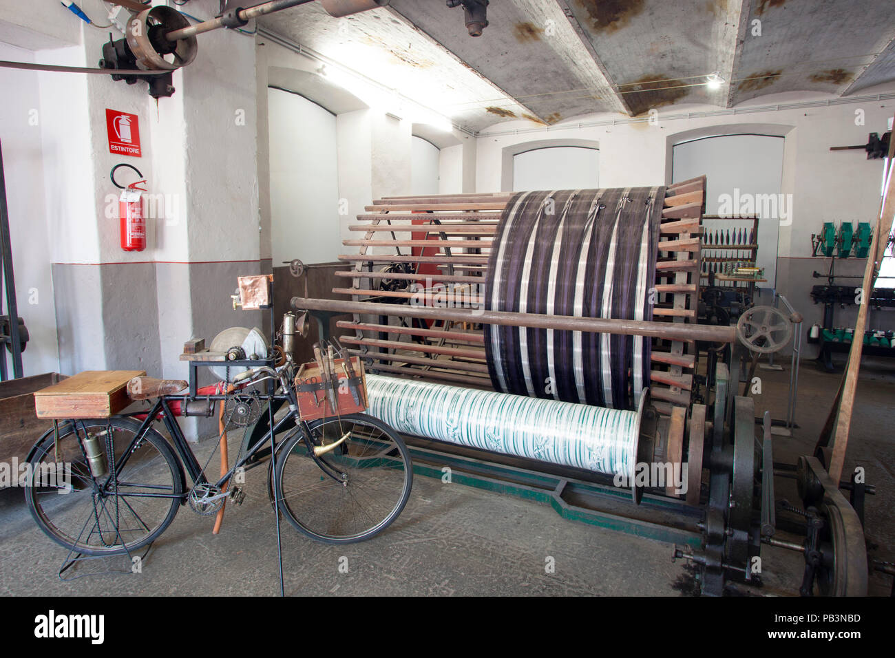 Historische textilmaschine -Fotos und -Bildmaterial in hoher Auflösung ...