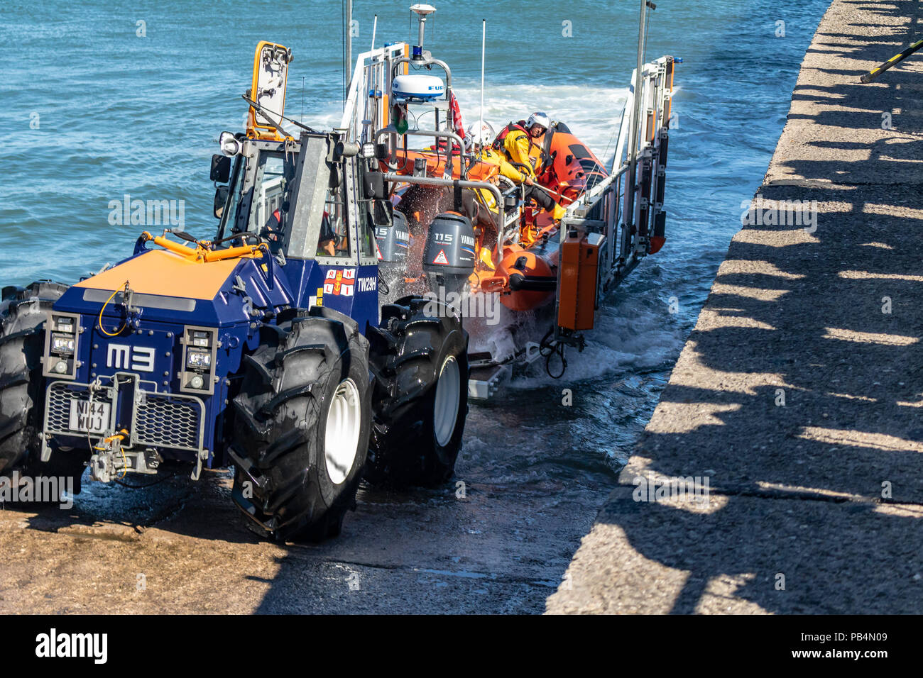 Rnli talus tractor -Fotos und -Bildmaterial in hoher Auflösung – Alamy