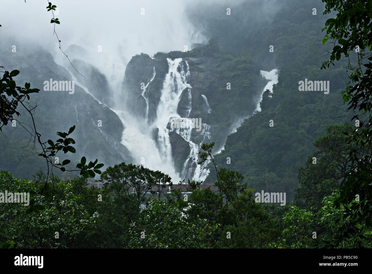 Monsunklima indien -Fotos und -Bildmaterial in hoher Auflösung – Alamy