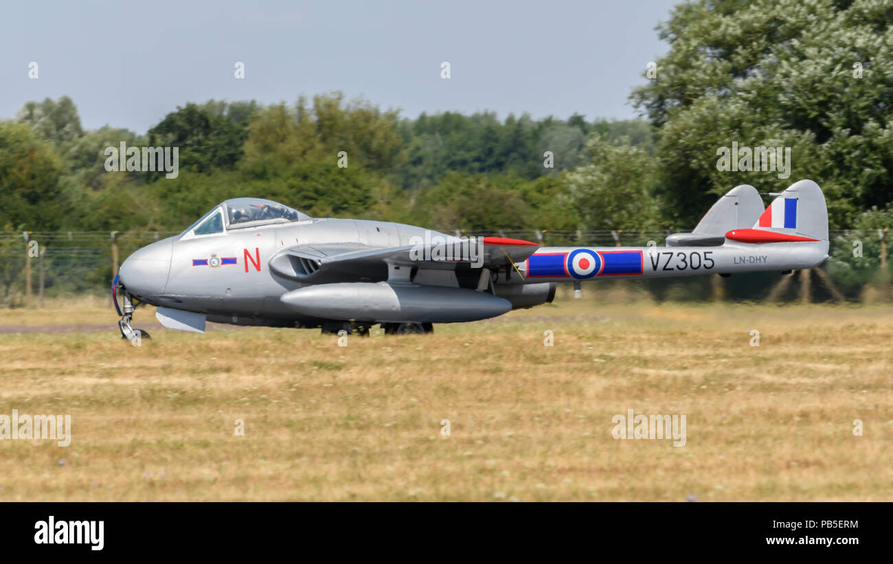 Klassischer gloster meteor -Fotos und -Bildmaterial in hoher Auflösung ...