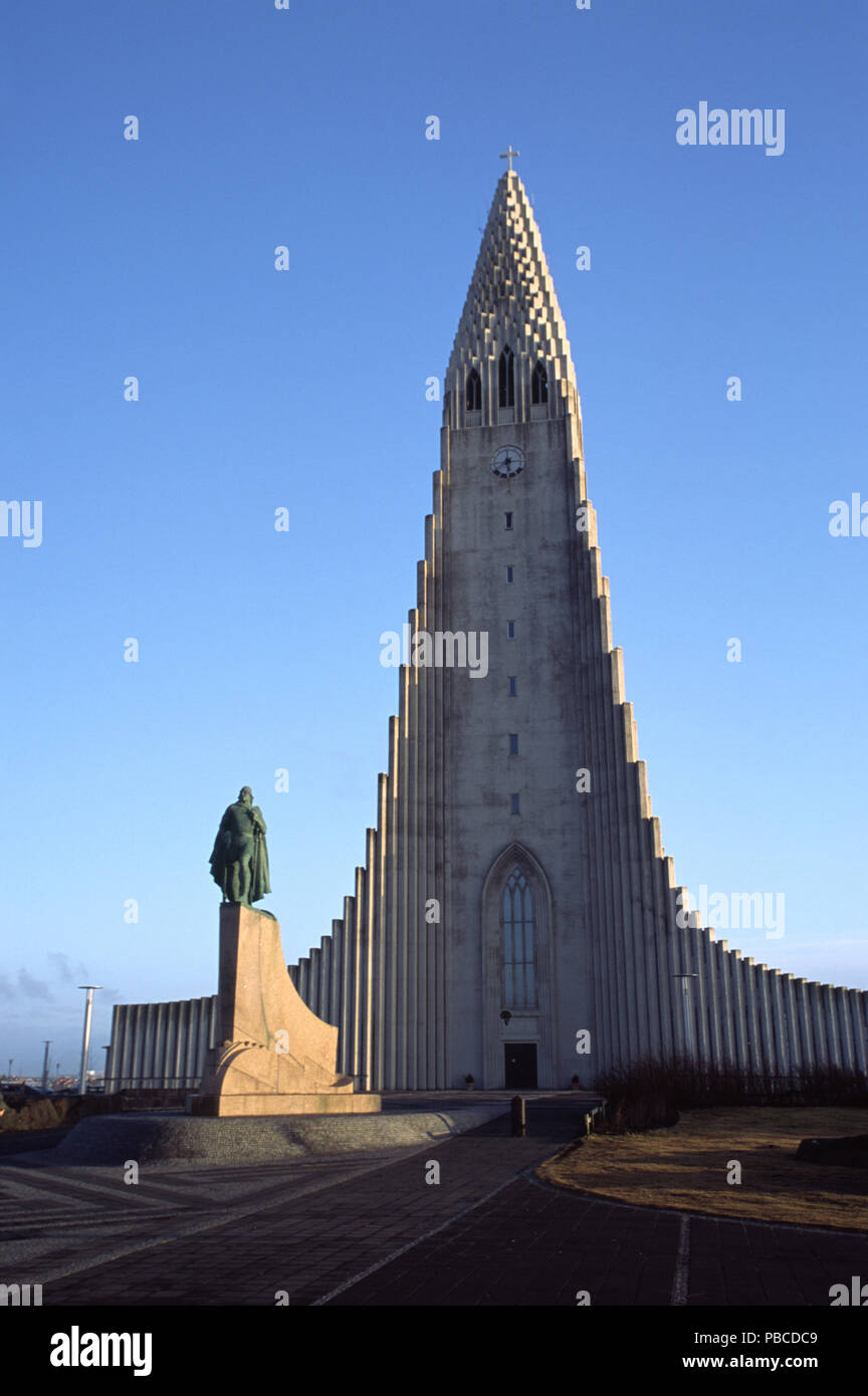 Hallgrim kirche -Fotos und -Bildmaterial in hoher Auflösung – Alamy