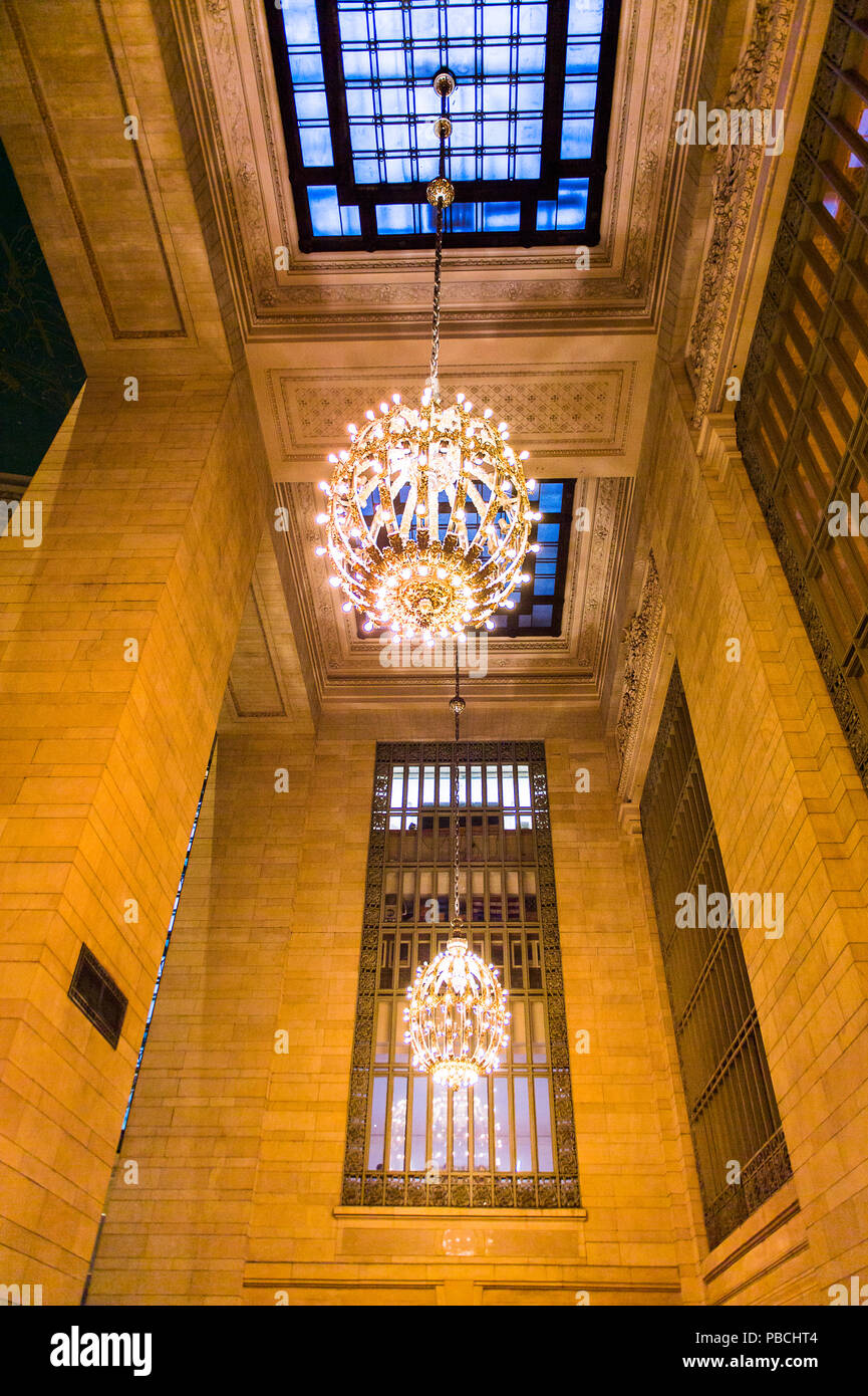 NEW YORK, USA - Okt 8, 2015: Innenraum des Grand Central Terminal (GCT ...