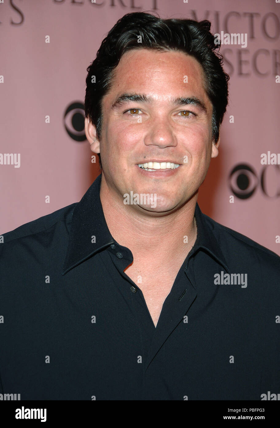 Dean cain red carpet event -Fotos und -Bildmaterial in hoher Auflösung ...