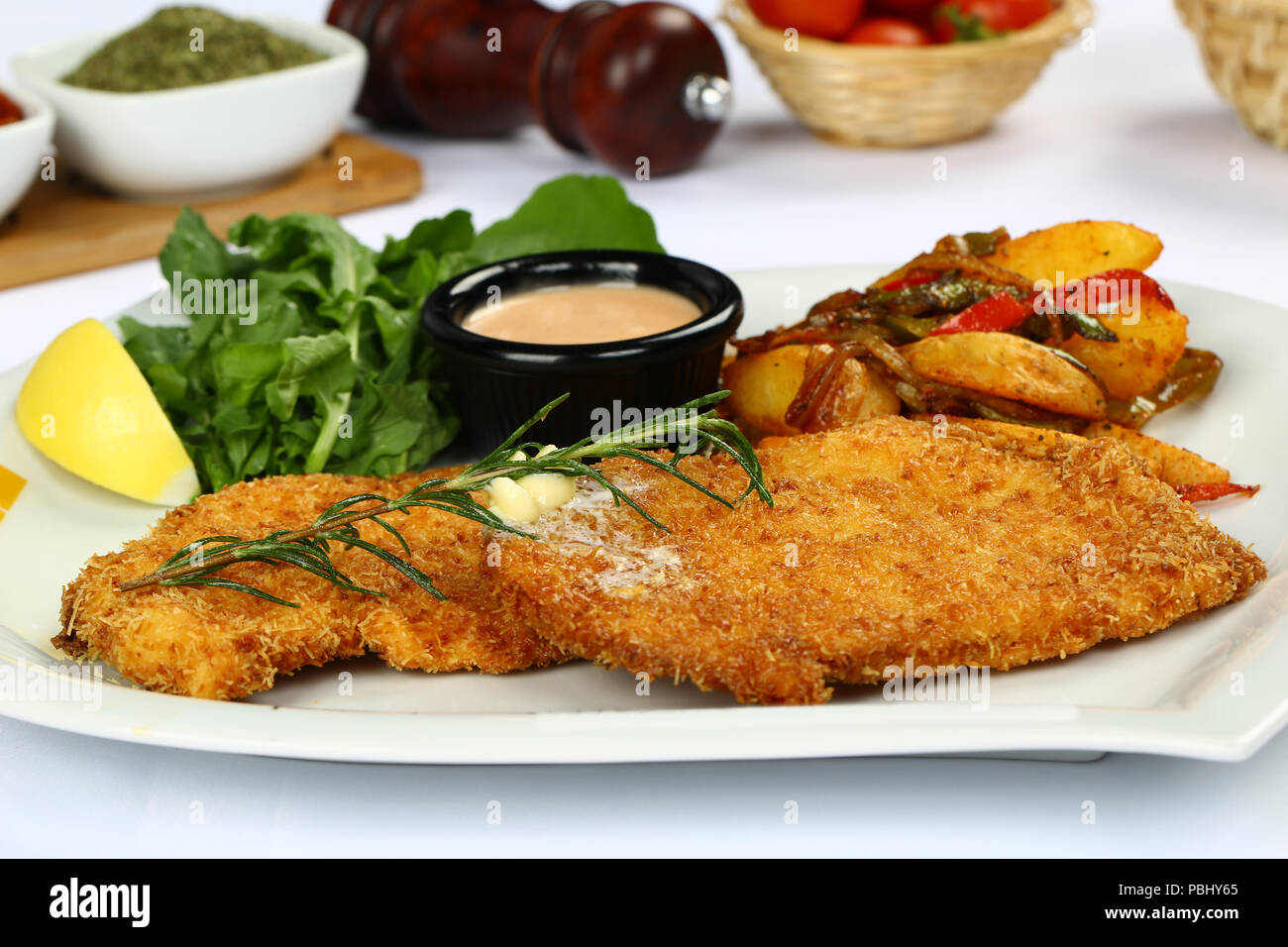 Wiener Schnitzel Austria Stockfotos und -bilder Kaufen - Seite 2 - Alamy