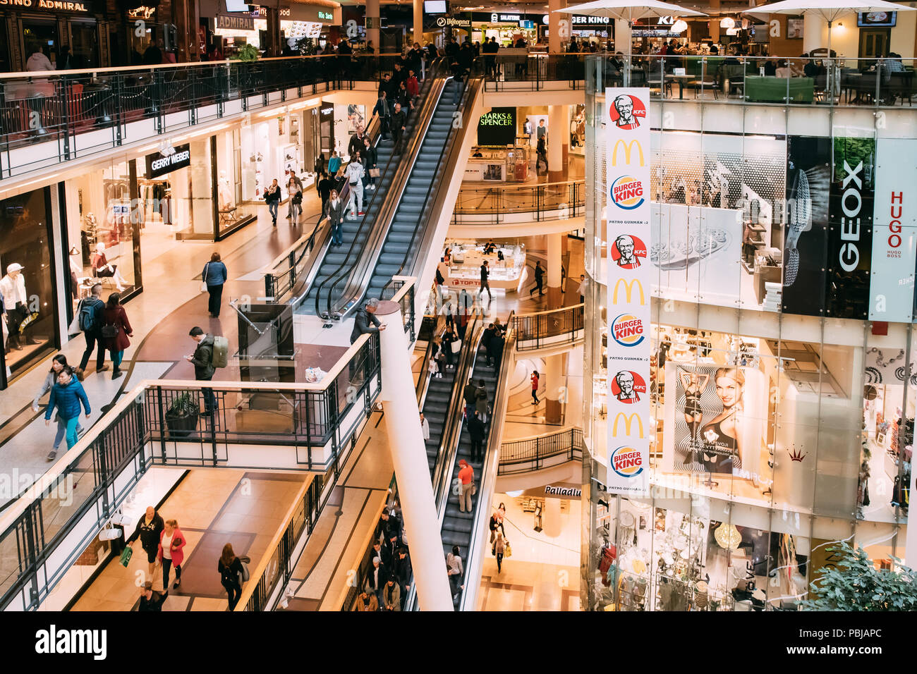 Prague Palladium Shopping Mall Stockfotos und -bilder Kaufen - Alamy